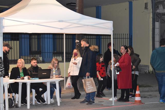 ΛΕΥΚΗ ΝΥΧΤΑ ΚΑΙ ΟΙ ΤΥΧΕΡΟΙ ΛΑΧΝΟΙ – Εμπορικός Σύλλογος Αλεξάνδρειας "Η ...